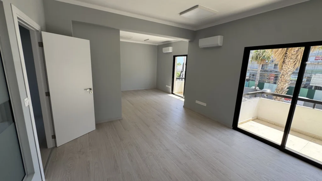 180m² Office for Rent in Limassol District €3900 - INDEX.cy