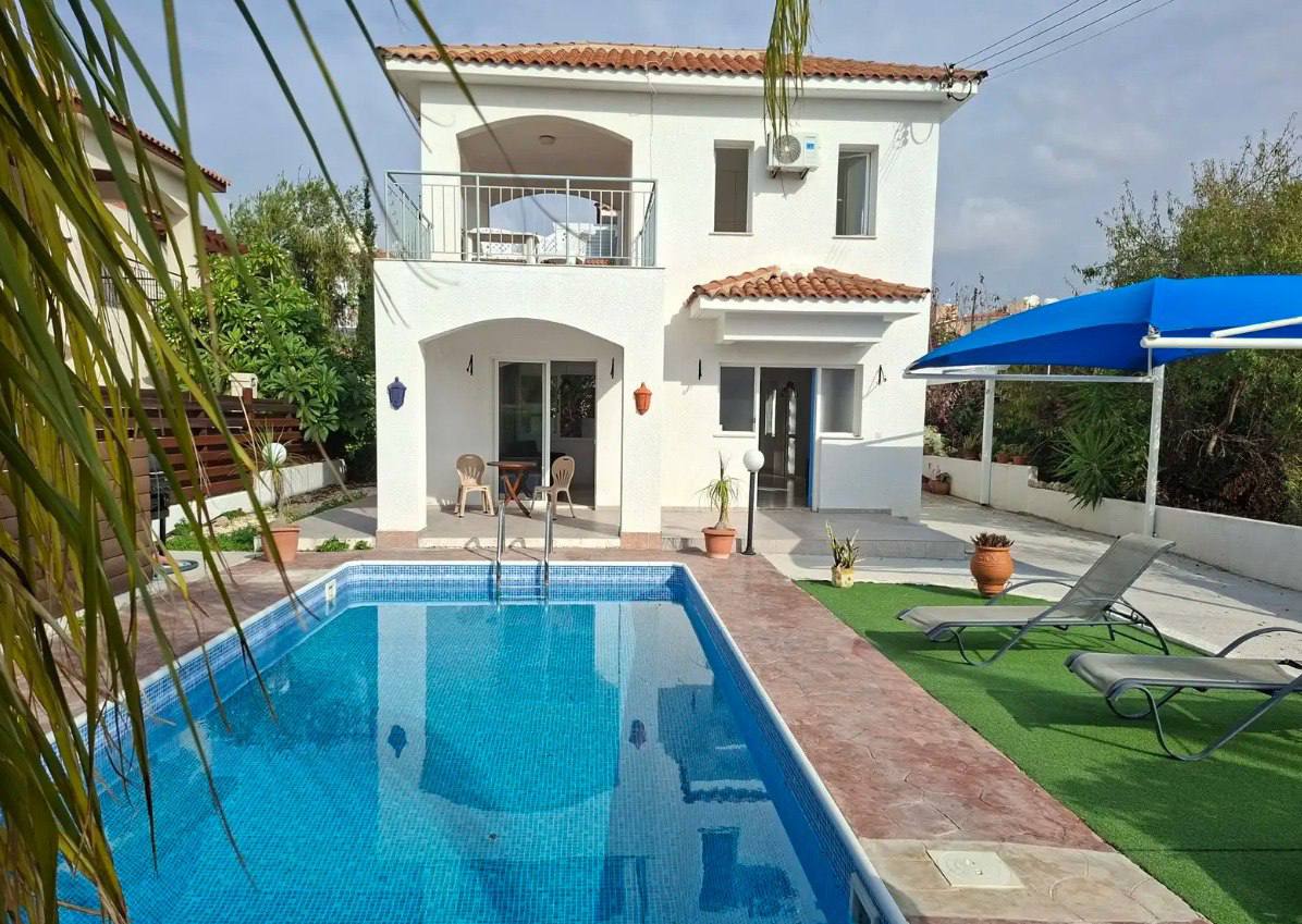 3 Bedroom House for Rent in Peyia, Paphos District €1600 - INDEX.cy